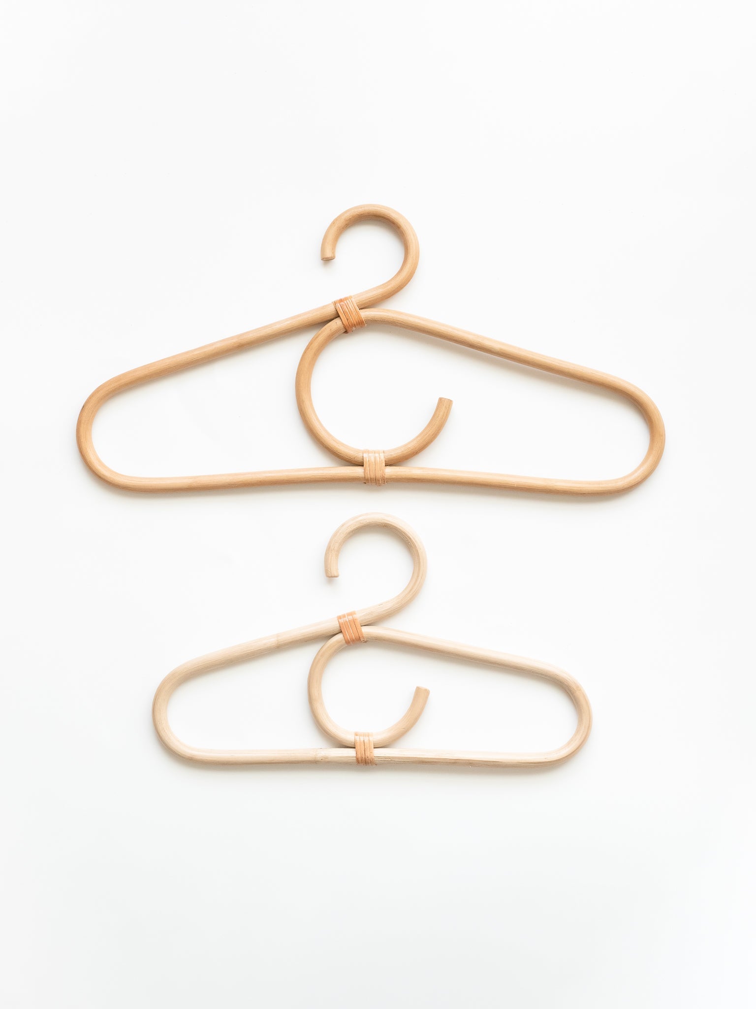 Rattan Full Sized Hangers – Monkey Bunks